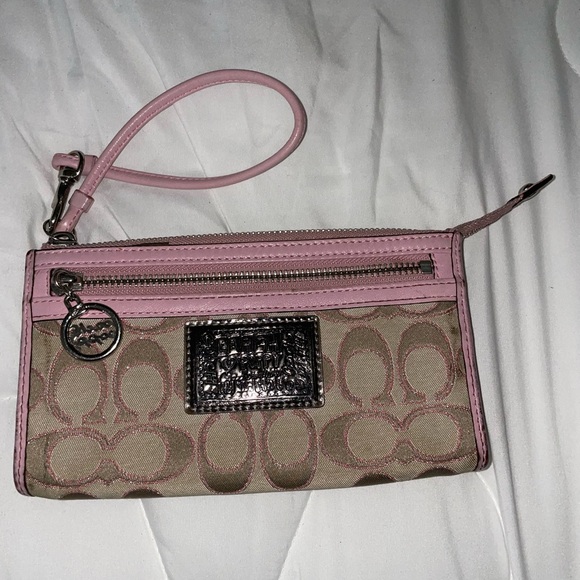 Coach | Bags | Pink Coach Wallet | Poshmark